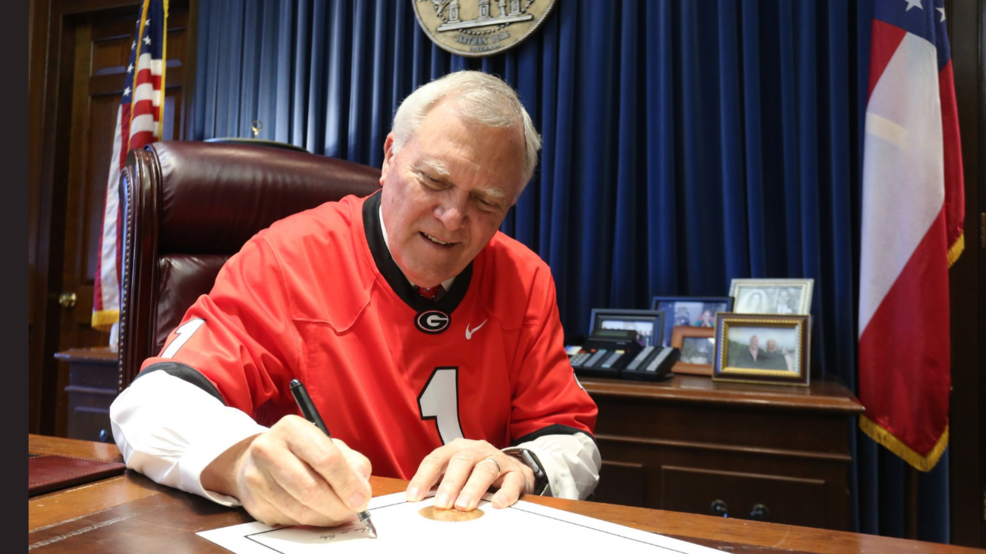 Georgia governor Nathan Deal proclaims January 5th to be "UGA Football ...