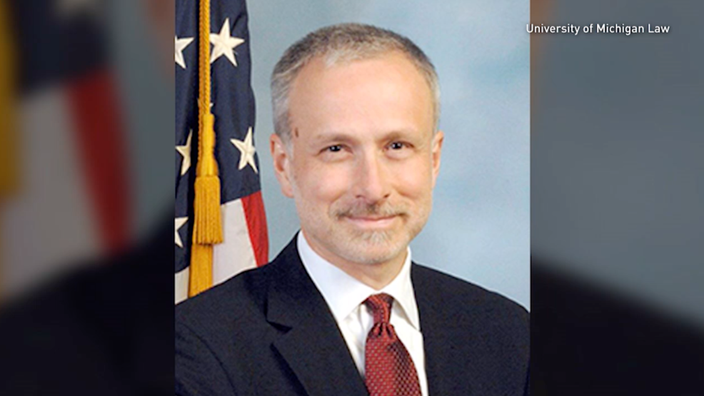 Former top FBI lawyer under investigation | WCIV